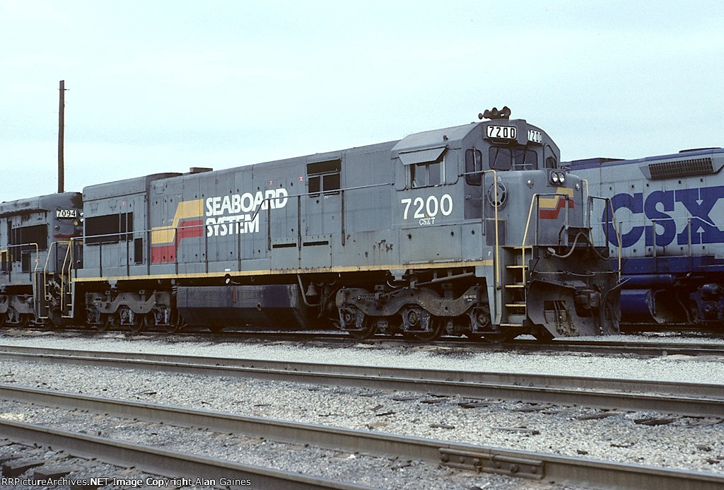 CSX U30C 7200